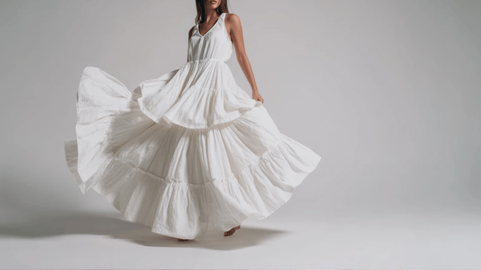 Midi Vs Maxi Dresses:The Ultimate Comparison - Copenhagen Fashion Summit